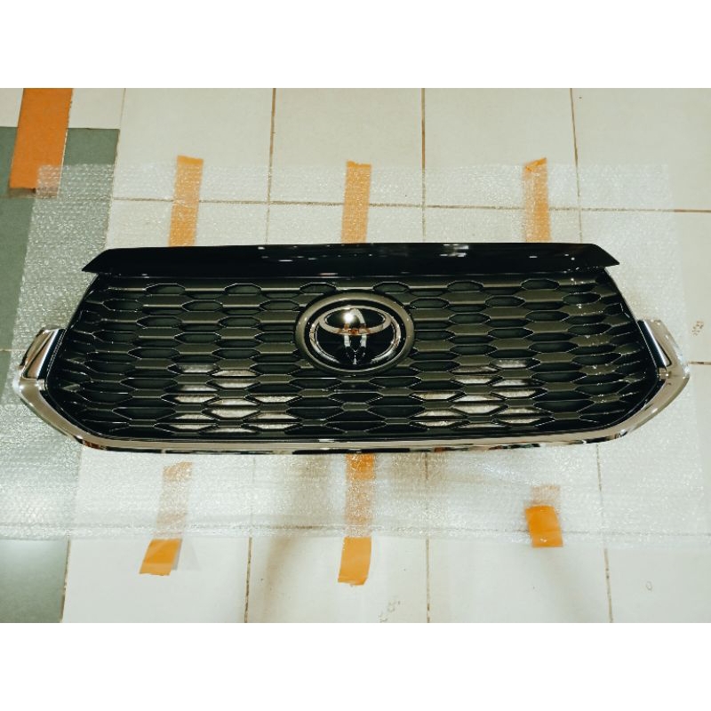 Jual Grill Ram Innova Zenix Tipe Q 2022 Up Komplit Logo & List | Shopee ...