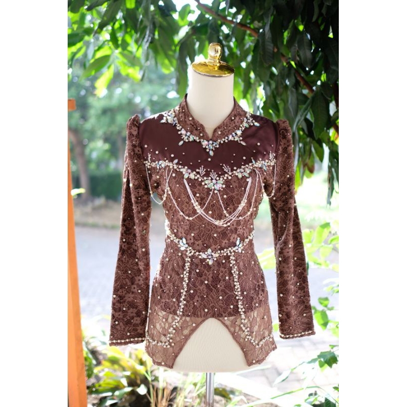 Jual KEBAYA WISUDA MAHOGANY,KEBAYA WISUDA HIJAB,KEBAYA WISUDA MODERN ...