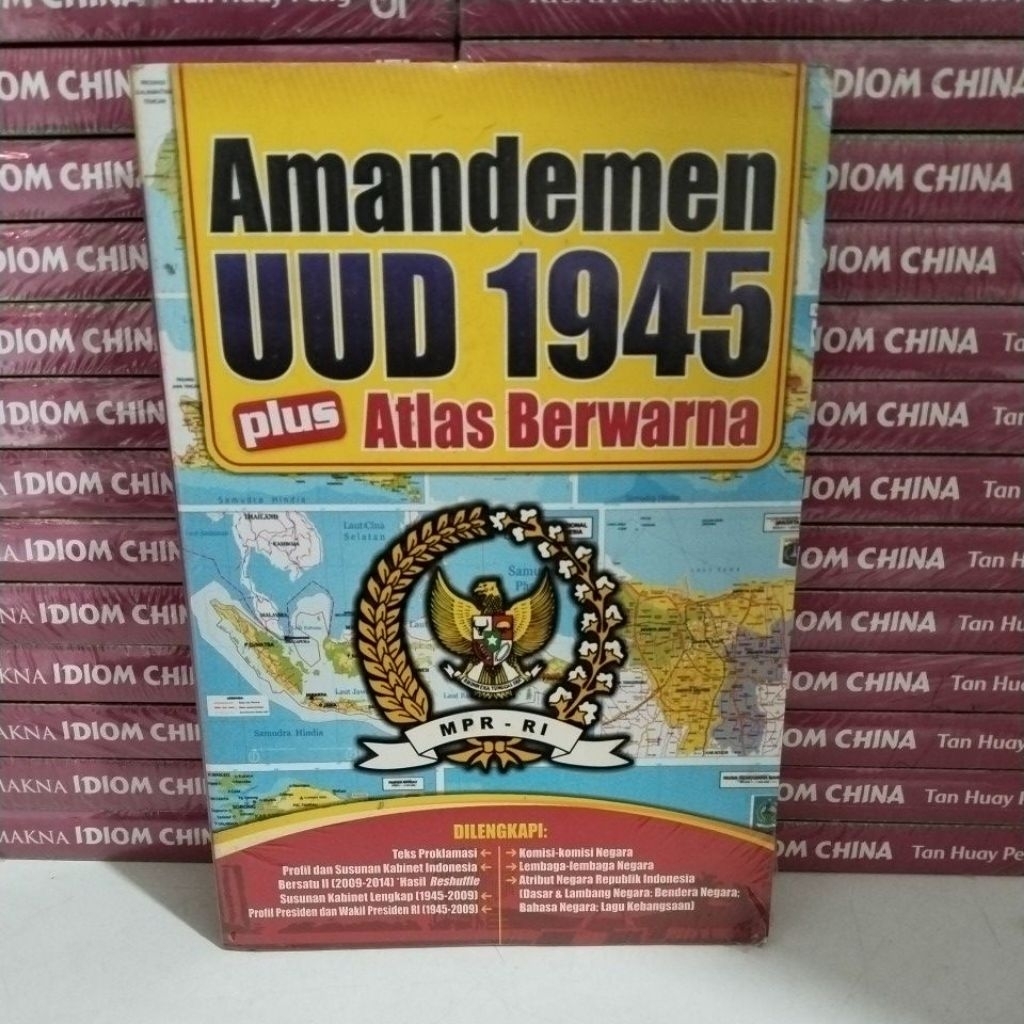 Jual Buku Murah Original - Buku Amandemen UUD 1945 Plus Atlas Berwarna | Shopee Indonesia