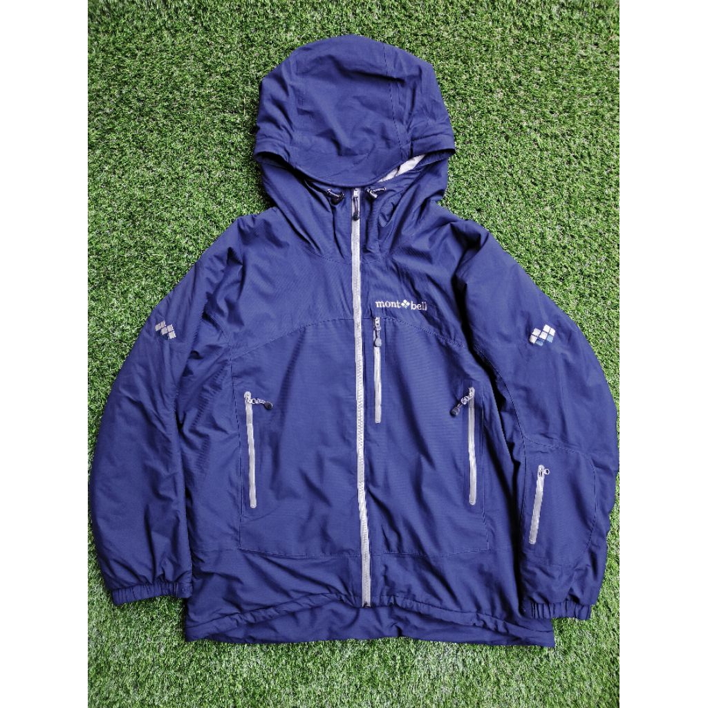 Jual montbell powder light jacket size fit XL like new | Shopee Indonesia
