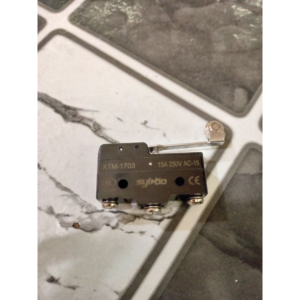 Jual Micro Switch XTM-1703 Syibo / Limit switch z15gw2b | Shopee Indonesia