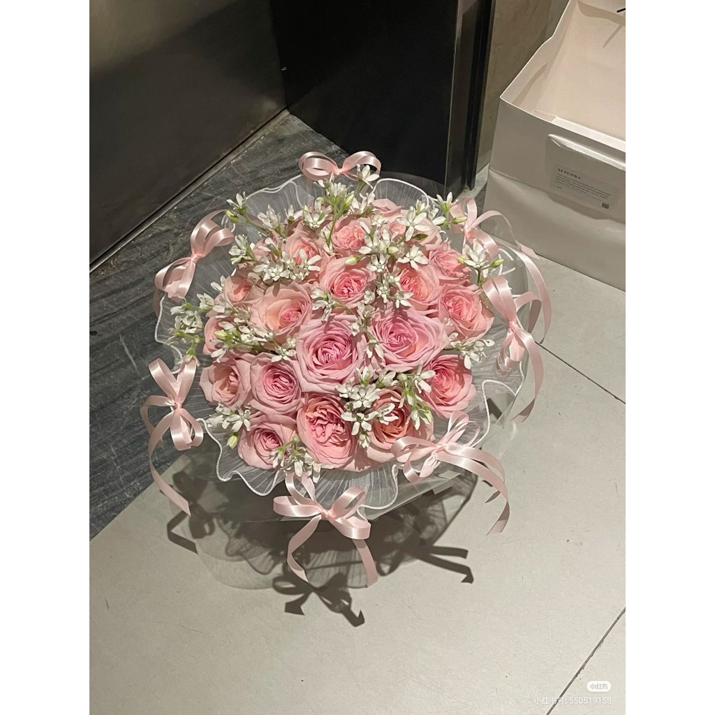 Jual the minimalism ribbon bouquets bucket buket bunga mawar segar siap ...