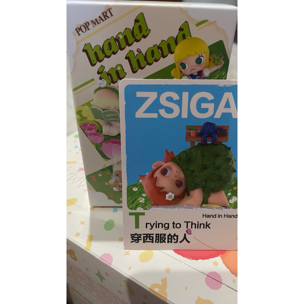 Jual Popmart hand in hand figure Zsiga | Shopee Indonesia