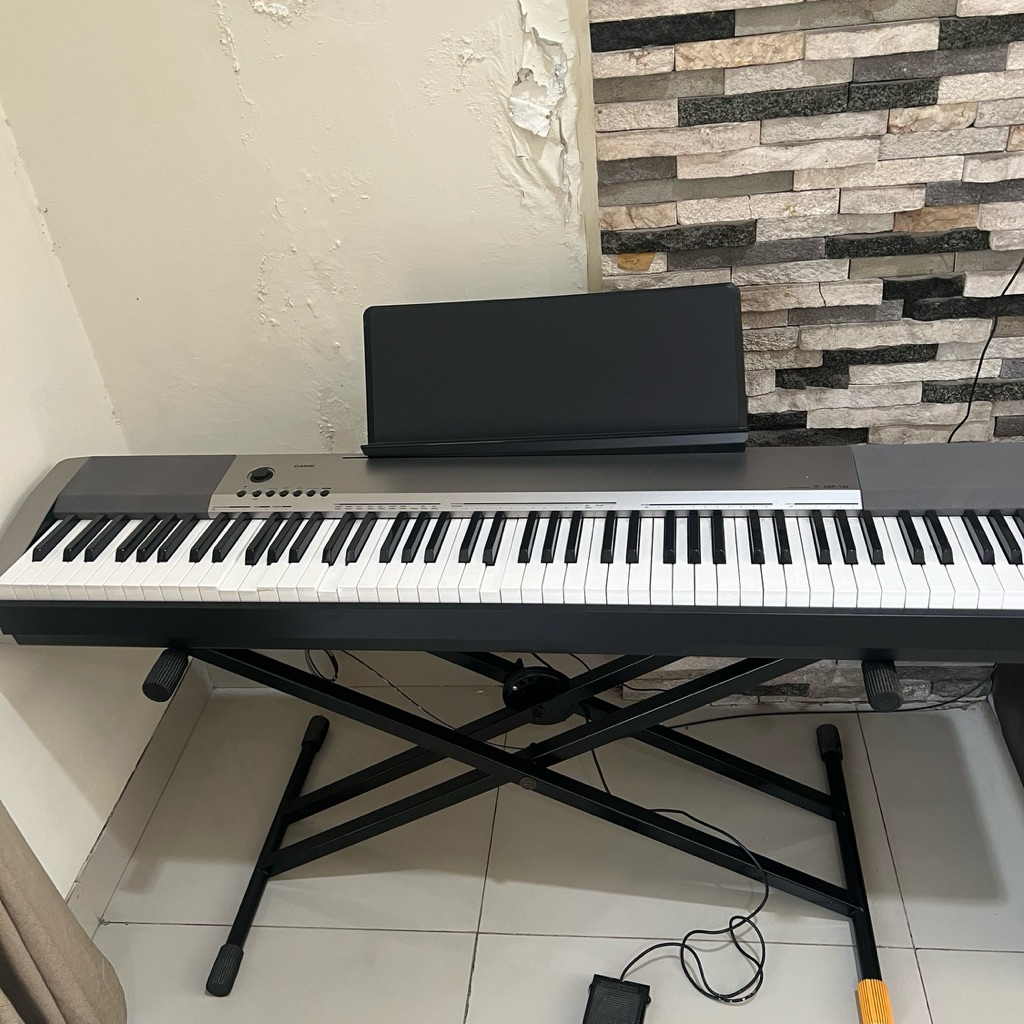 Jual Pedal Piano keyboard digital 88 keys merk Casio CDP 130 asli ...
