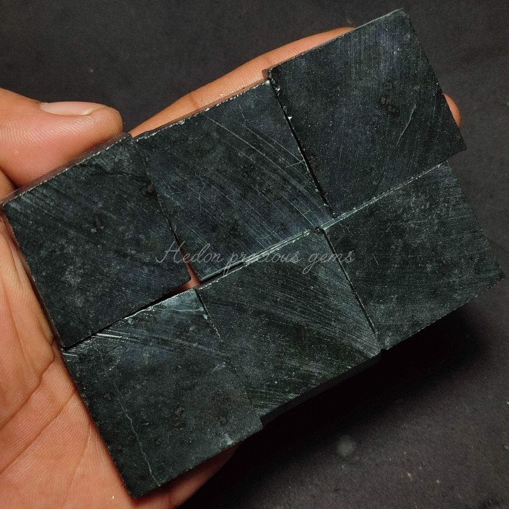 Jual bahan batu black jade asli natural (nempel magnet) / batu black ...