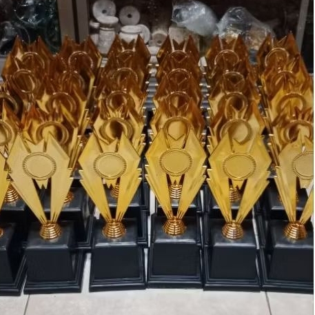 Jual PIALA, TROPHY, JUARA LOMBA HADIAH, PIALA EMAS | Shopee Indonesia