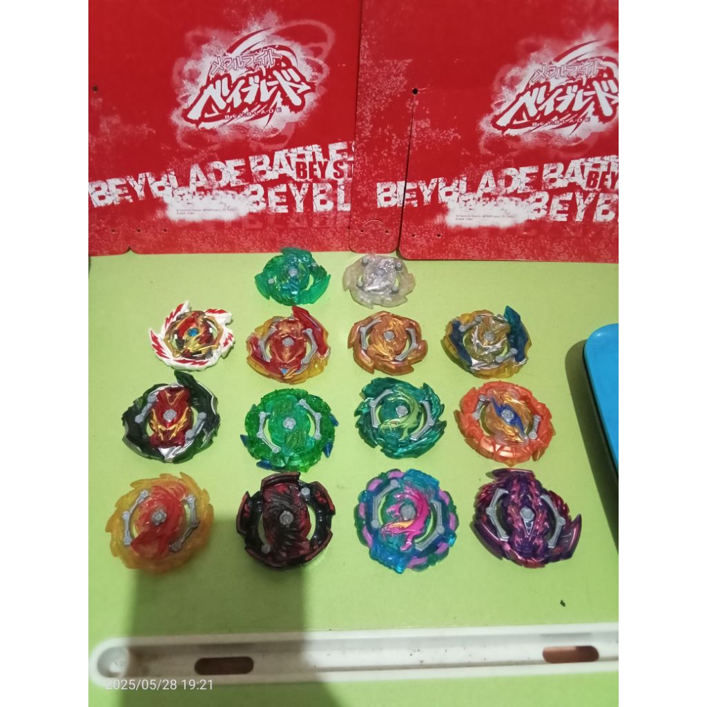 Jual Beyblade Burst Layer Original Takara | Shopee Indonesia