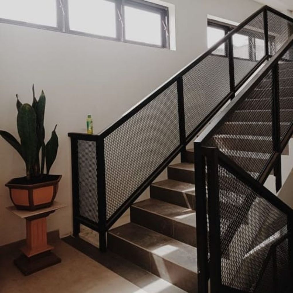 Jual Railing Tangga Perforated/rumah/kantor/gedung | Shopee Indonesia
