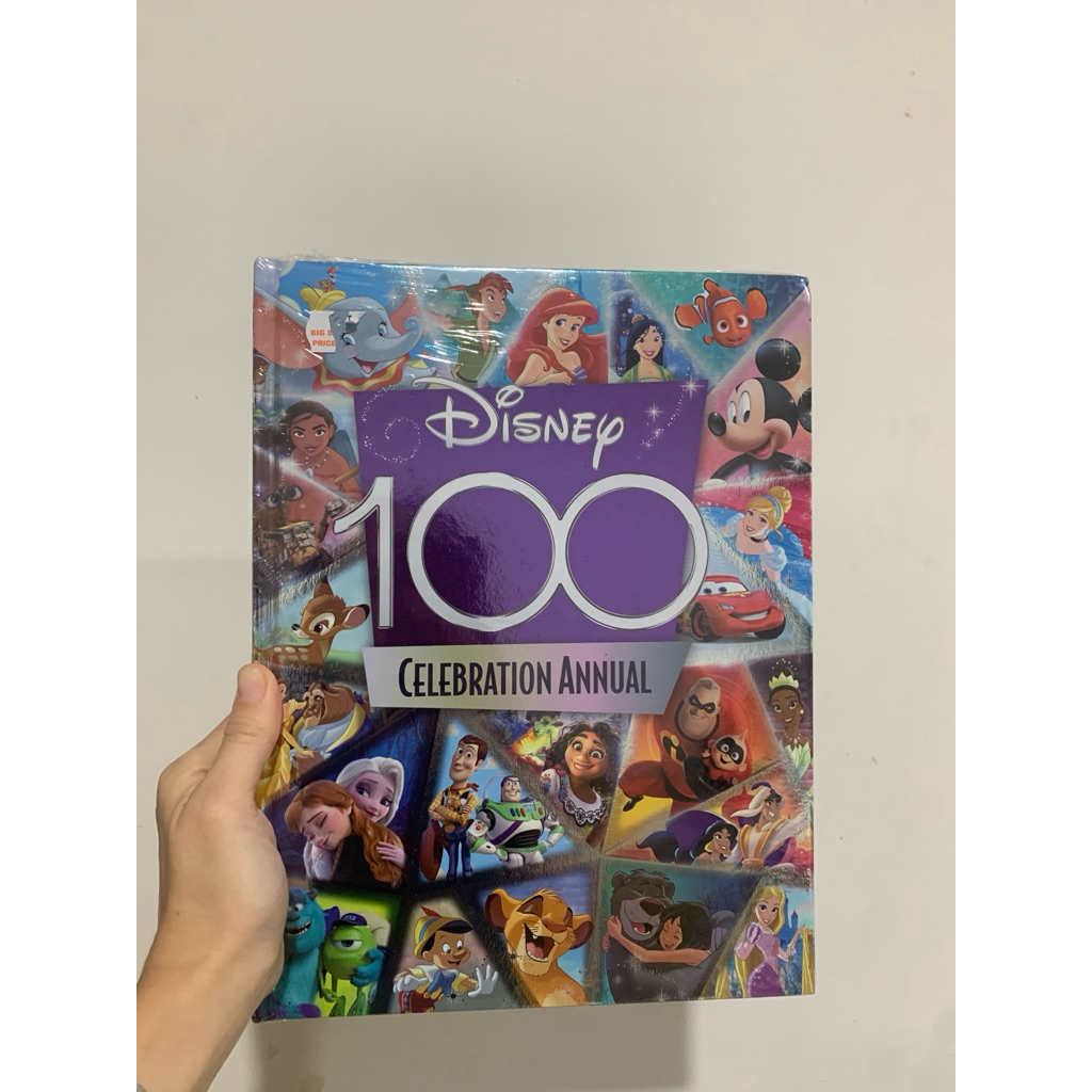 Jual Buku Disney 100 Celebration annual activity book BBW | Shopee ...