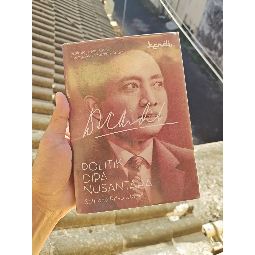 Jual Politik Dipa Nusantara | Satriono Priyo Utomo | Shopee Indonesia