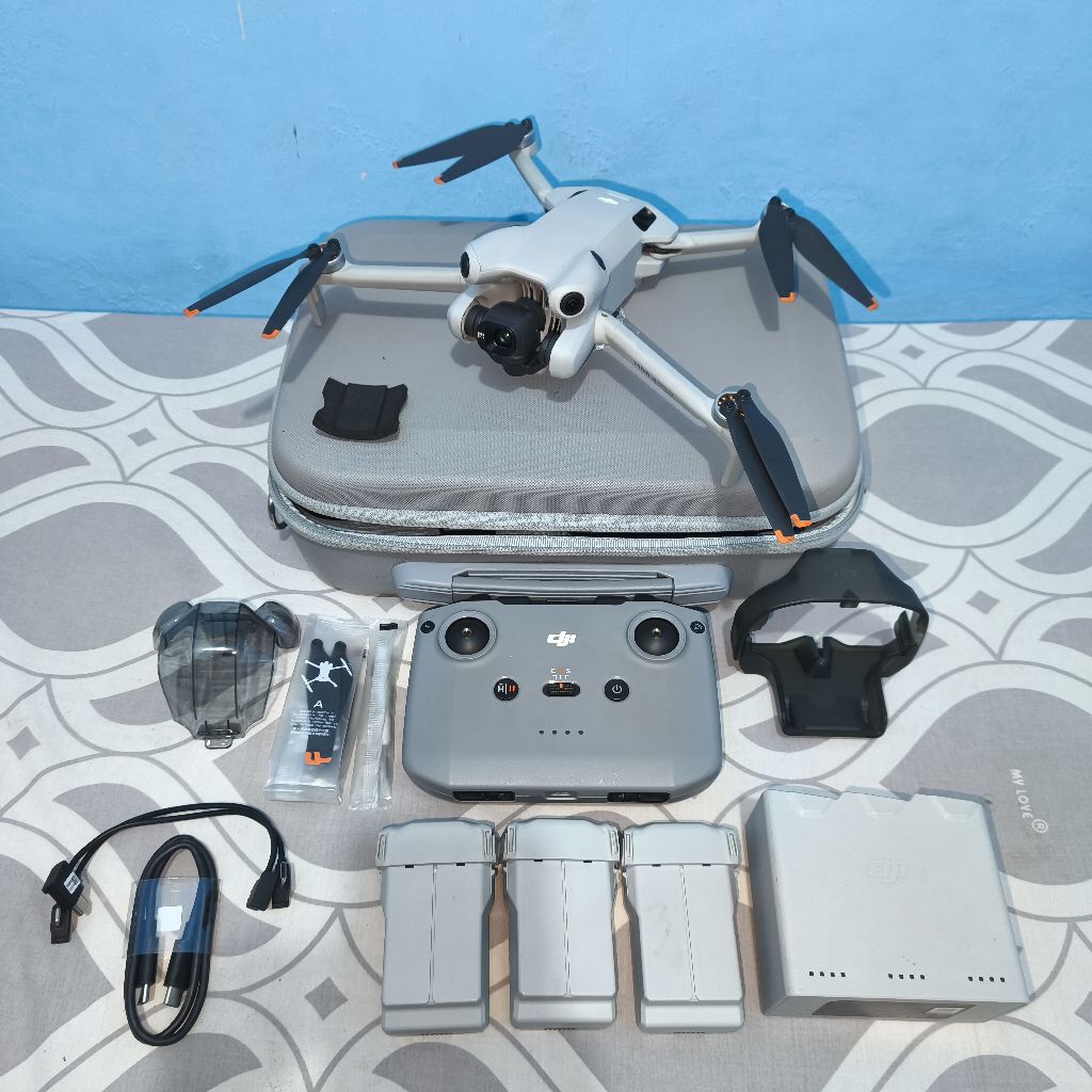 Jual Drone Dji Mini 4 Pro RCN2 Combo Plus Second Mulus | Shopee Indonesia
