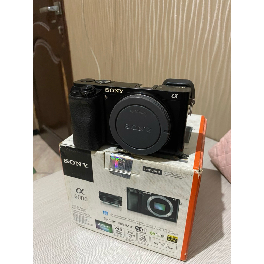 Jual Mirrorless Sony A6000 BO lengkap box | Shopee Indonesia