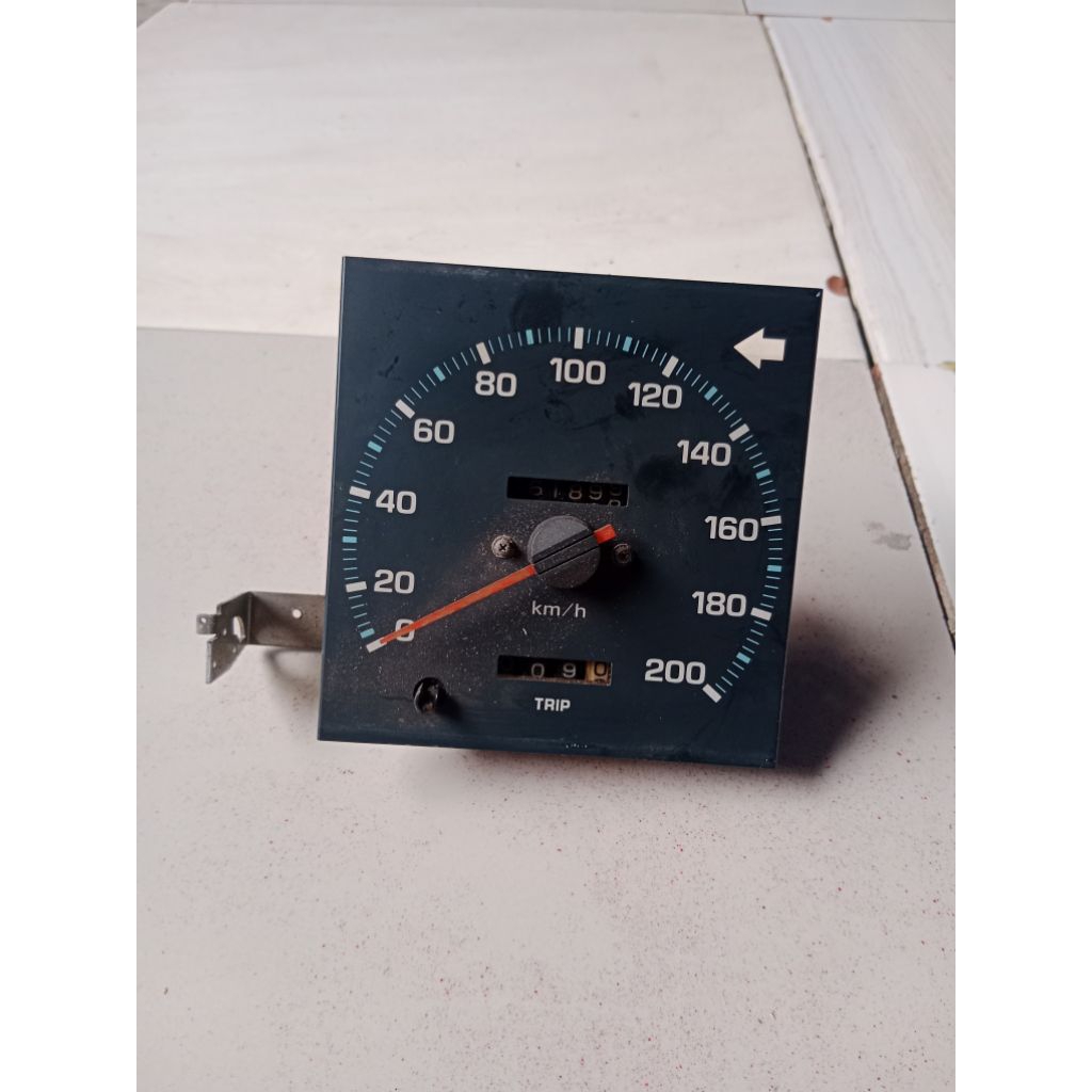 Jual Mesin Kecepatan Speedometer Toyota Corona Ex Saloon St 151 Manual ...
