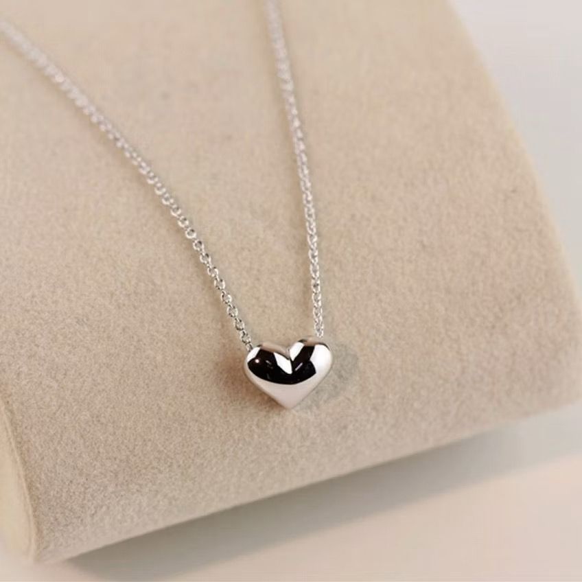 Jual KALUNG LIONTIN LOVE TERBARU WANITA ANTI KARAT DAN TIDAK LUNTUR ...