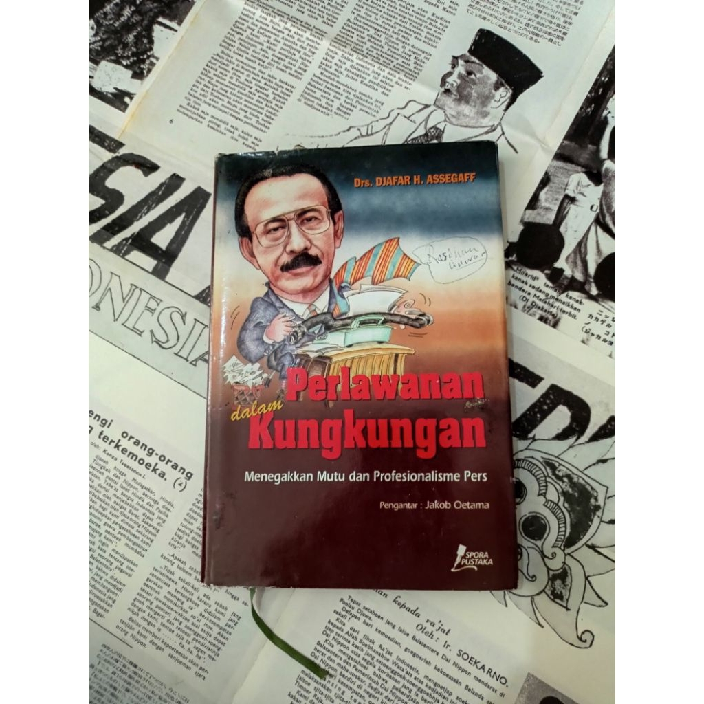 Jual PERLAWANAN DALAM KUNGKUNGAN - DRS DJAFAR H ASSEGAFF | Shopee Indonesia