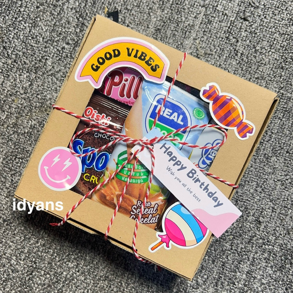 Jual GIFTBOX SNACK TRANSPARAN / KADO GRADUATION / KADO ULANG TAHUN ...