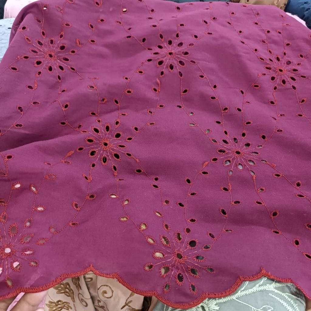 Jual Kain Katun Bordir bolong-bolong/ Embroidery terbaru | Shopee Indonesia