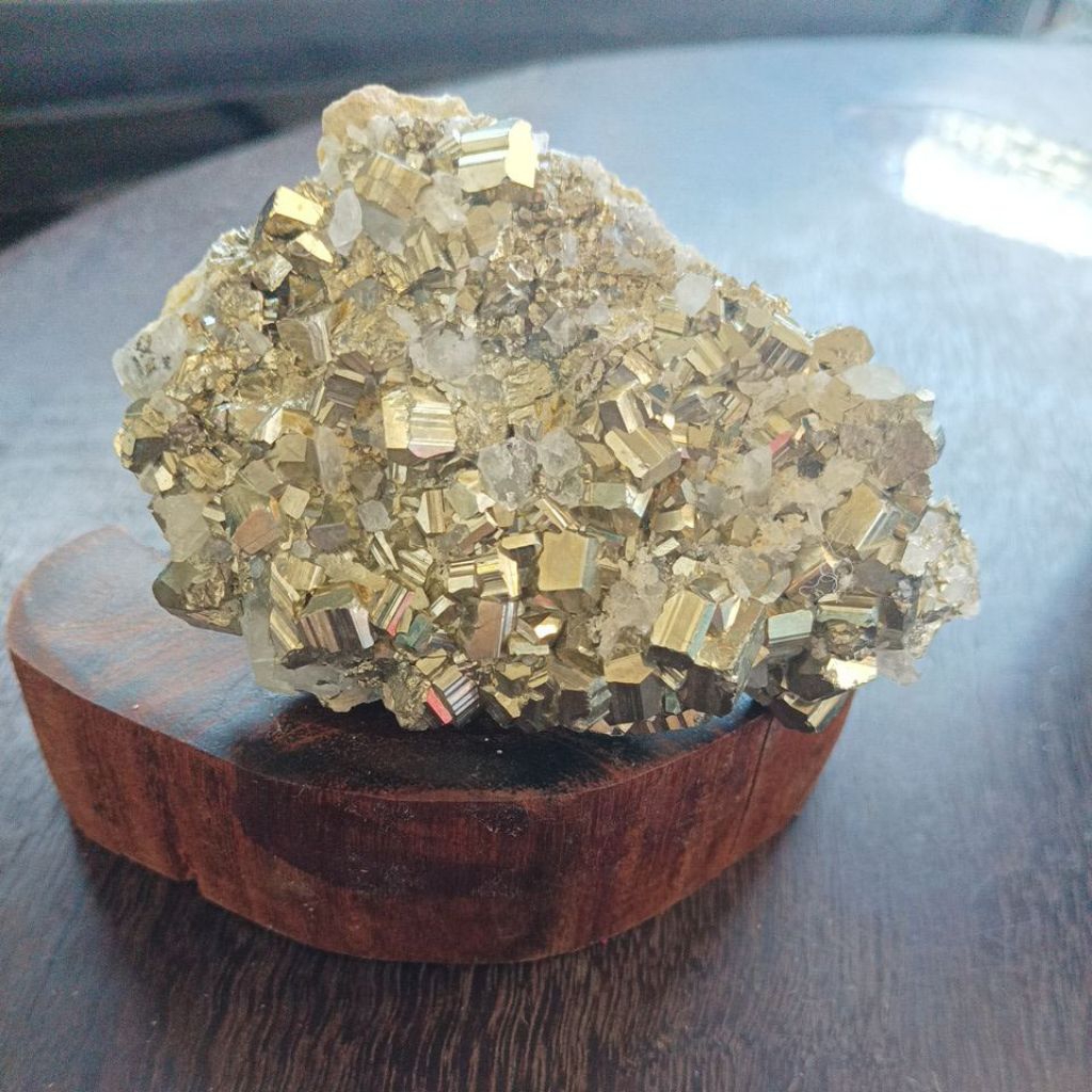 Jual Batu Pyrite / Batu Pirit / Badar Emas | Shopee Indonesia