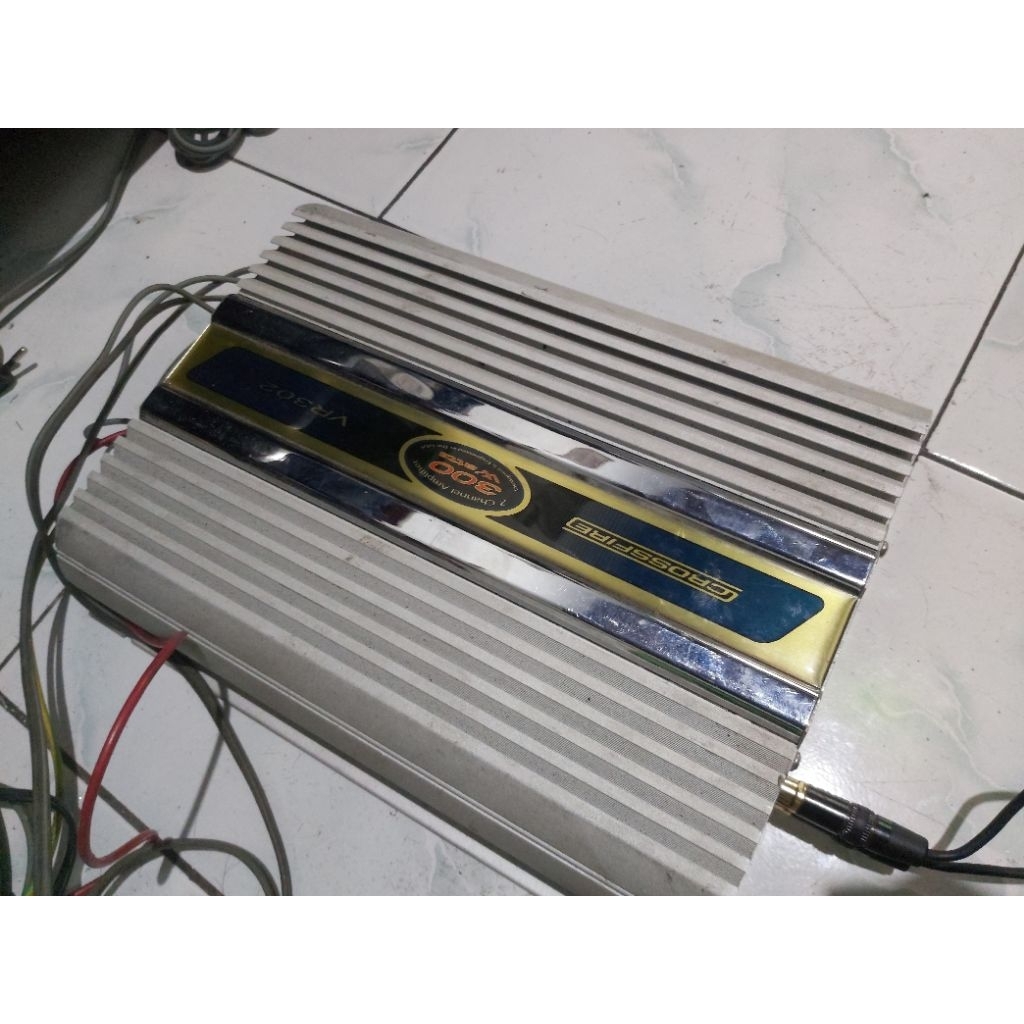 Jual Power mobil 2 channel built up Crossfire bekas glerr normal ...