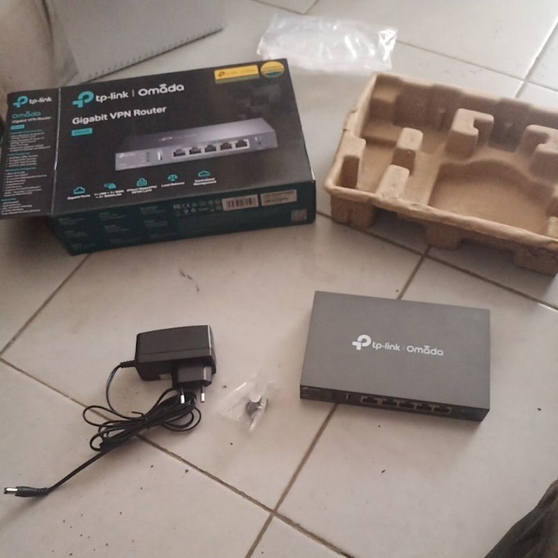 Jual Tp link ER605 V2 Omada Gigabit Load Balance VPN Router 1000 Mbps ...
