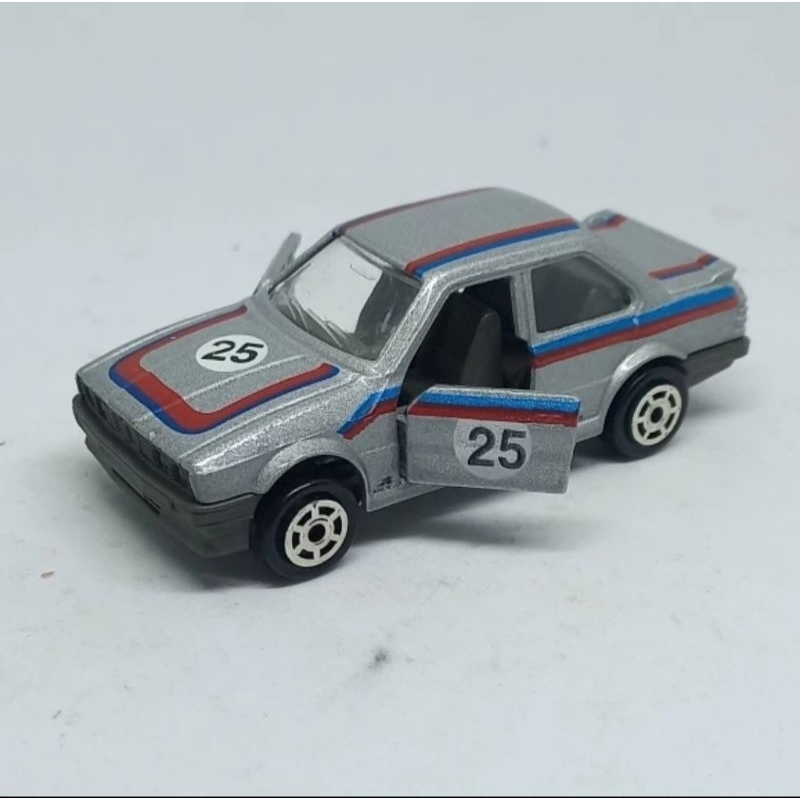 Jual majorette bmw 325i loose diecast 1/56 (t) | Shopee Indonesia