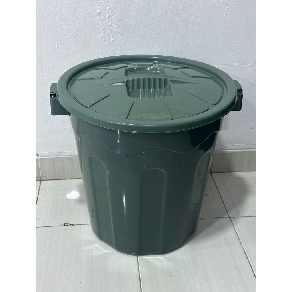 Jual Tong Ember Plastik dengan tutup 70 liter / Bak Air Ember Tong ...