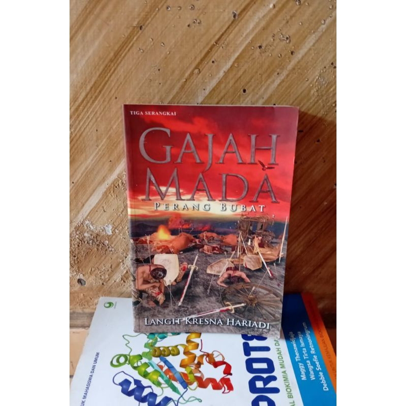 Jual original Gajah Mada Perang Bubat oleh Langit Kresna Haryadi Tiga Serangkai | Shopee Indonesia