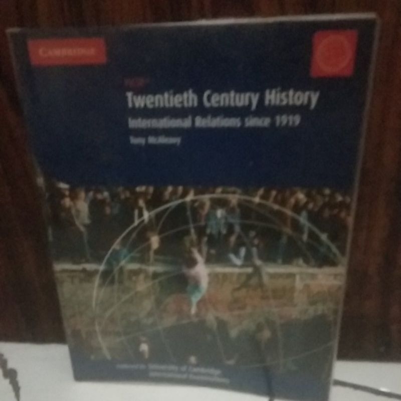 Jual Cambridge Twentieth Century history international relations since ...