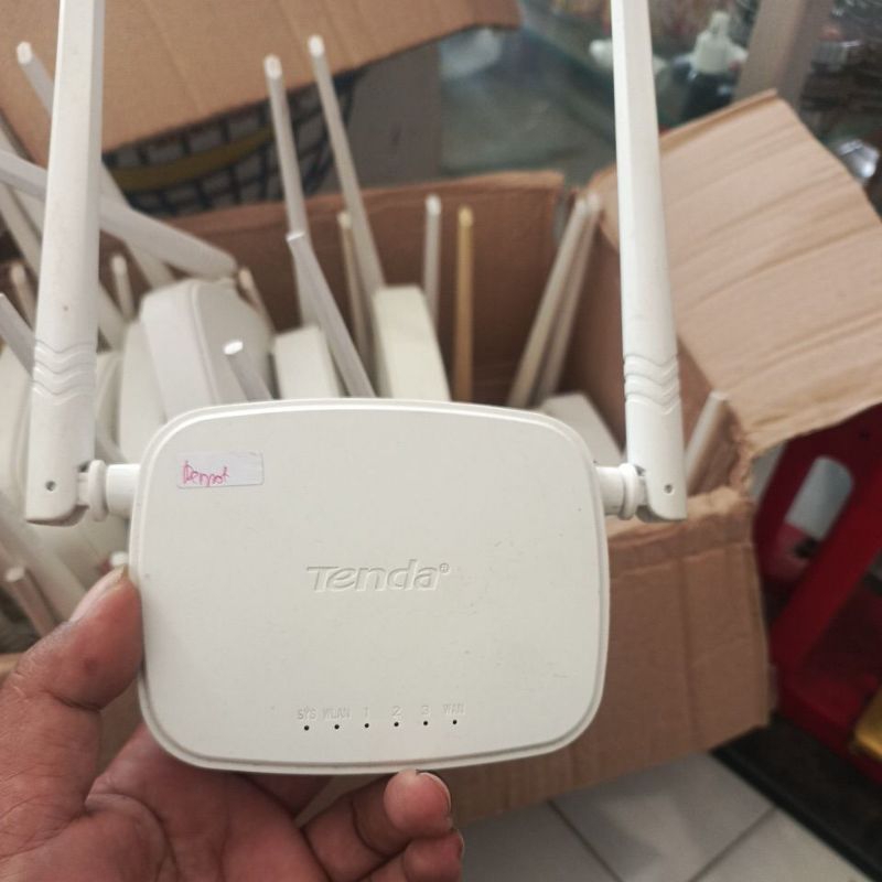 Jual TENDA N300 EASY SETUP BEKAS MIGRASI BONUS ADAPTOR | Shopee Indonesia
