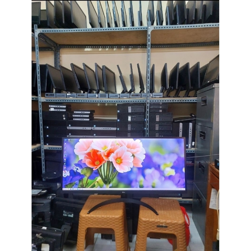 Jual monitor led LG 32 inch HRD WFHD 75 Hz garansi Mulus | Shopee Indonesia