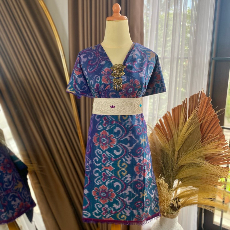 Jual KAIN TENUN ENDEK KHAS BALI MOTIF PATRA BIRU AQUA GRINGSING ...