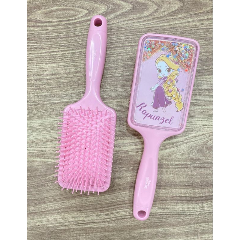 Jual MINISO Paddle Hair Brush Disney Princess Rapunzel Oval and ...