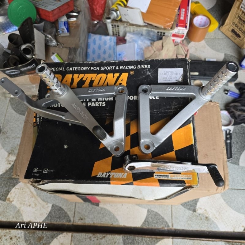 Jual footstep underbone DAYTONA original jupiter z postep underbun ...