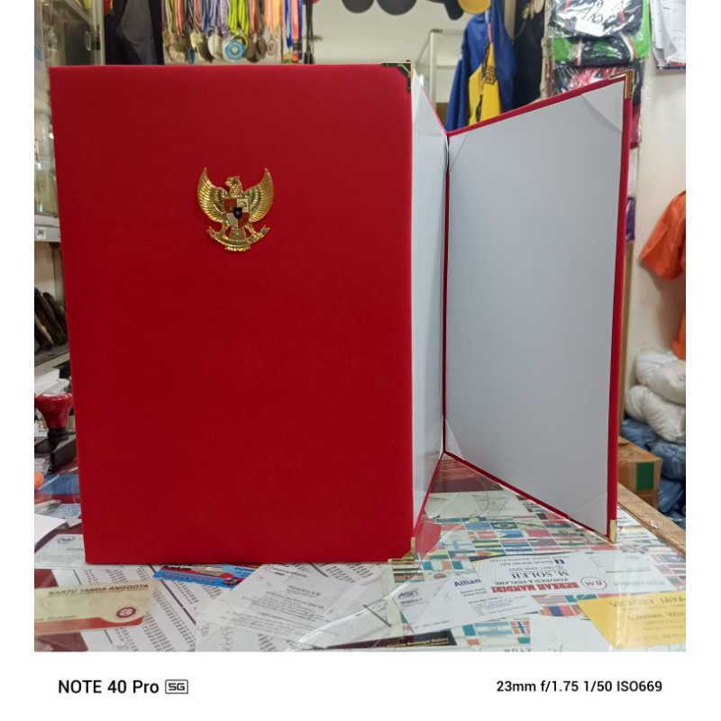 Jual Map bludru map upacara map kantor pakai logo (cotting garuda ...