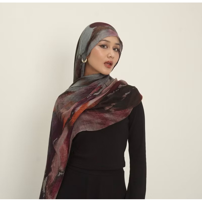 Jual preloved hijab pashmina viscose watercolor printed | Shopee Indonesia