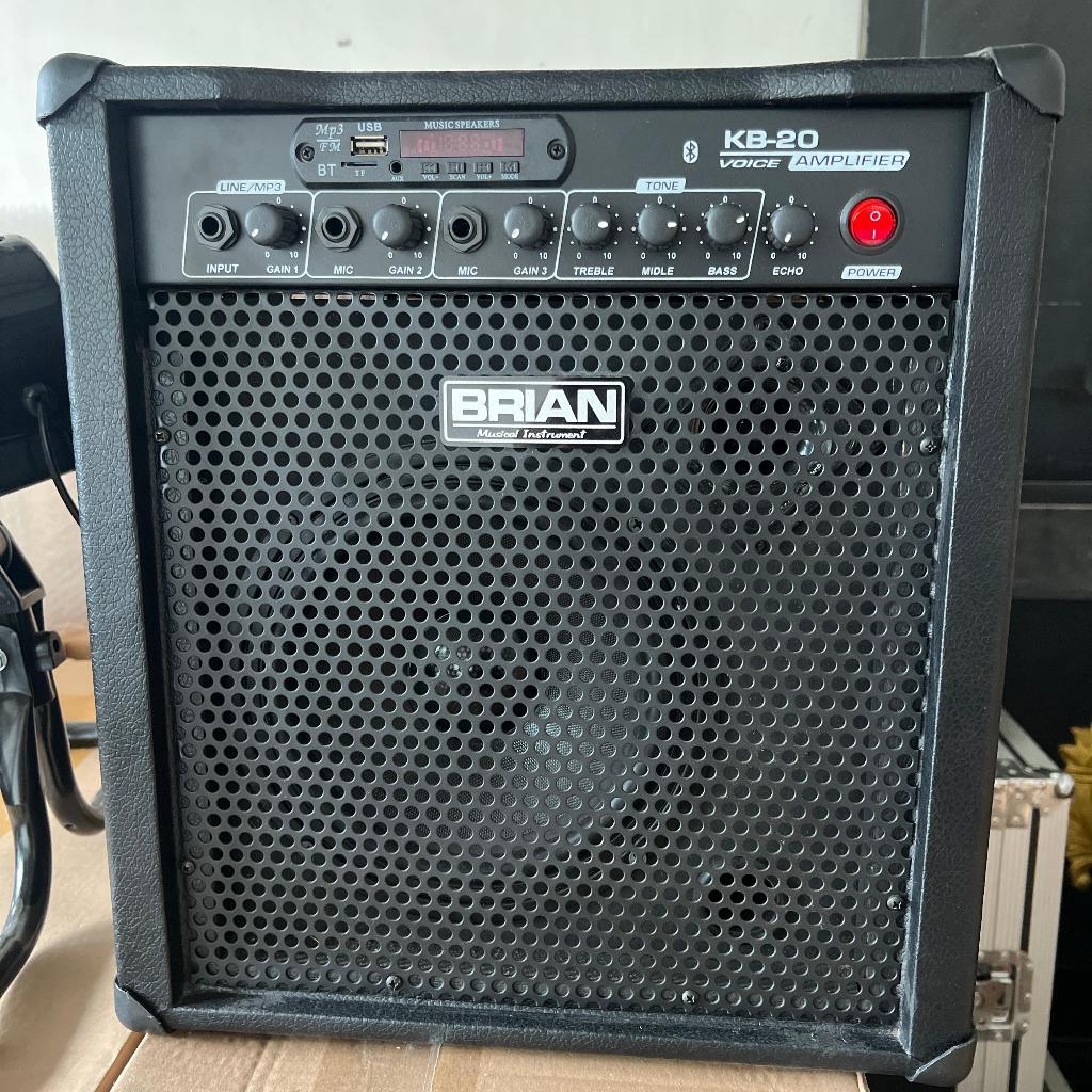 Jual Ampli Keyboard 8inc - Ampli Keyboard 8inc 3 input chanel - Ampli ...