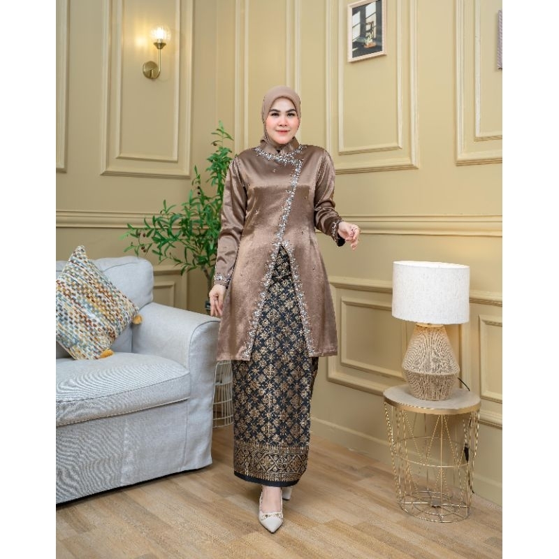 Jual Setelan Kebaya kurung Melayu // Tunik kebaya modern // kebaya kurung tafeta Payet // kebaya ...