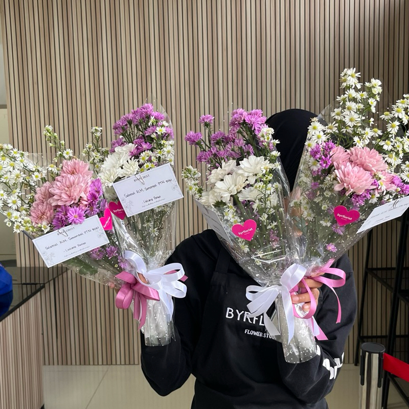 Jual (Khusus Jogja) Key Mini Simple Bouquet Aster Pikok | Shopee Indonesia
