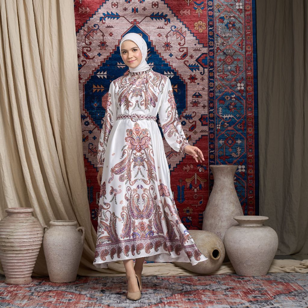 Jual HANINDYA MIDI DRESS - RAYA SERIES | Shopee Indonesia