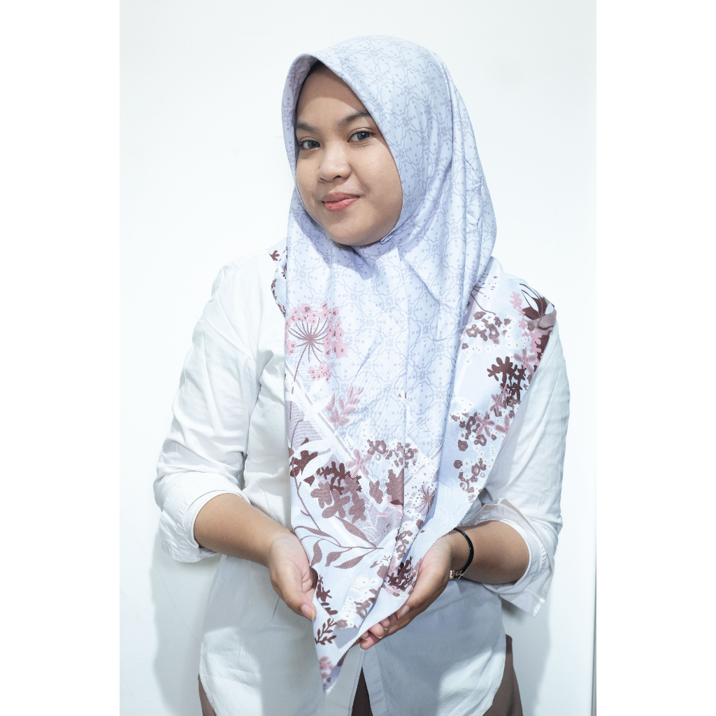Jual Serenity Hijab - Hijab Segi Empat Motif Buckle Oskara Azara ...