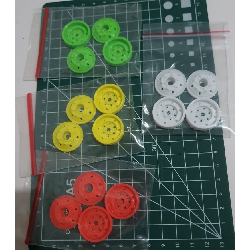 Jual wheeldop 4pcs bus miniatur diameter 2,5 Cm | Shopee Indonesia