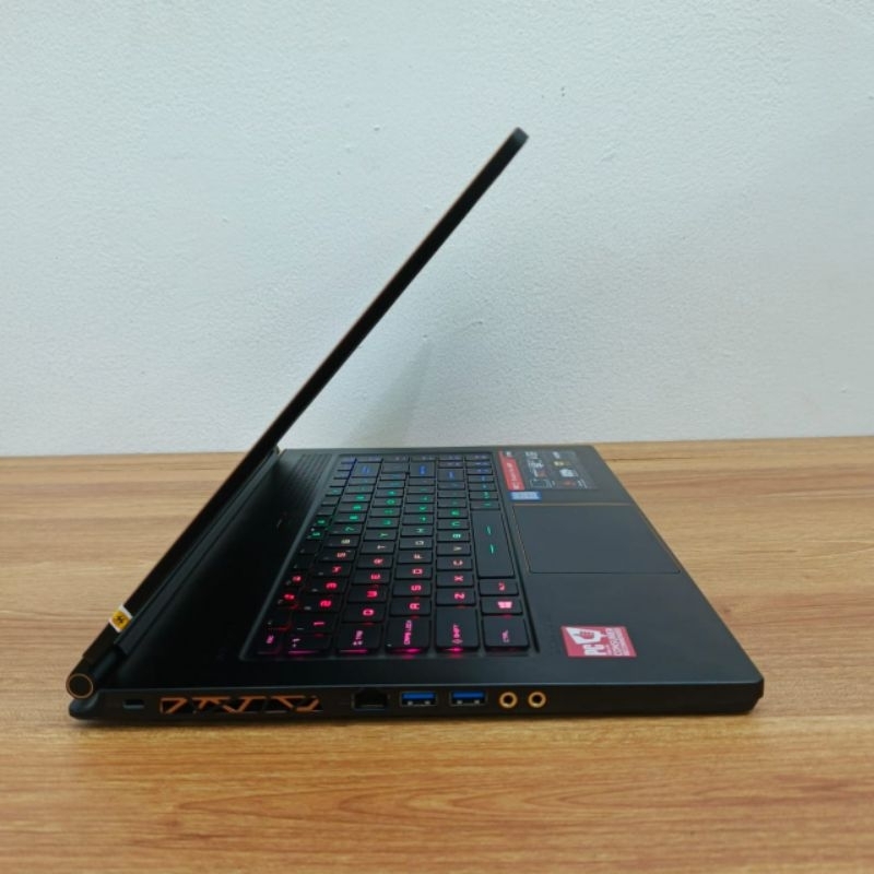 Jual MSi Stealth GS65 8RF core i7-8750H | Shopee Indonesia