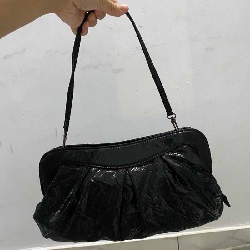 Jual shoulder bag jg pouch hitam dr blu pepe | Shopee Indonesia