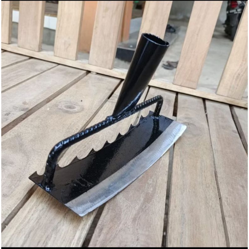 Jual ALAT garukan rumput liar pembersih gulma bahan gergaji super tajam ...