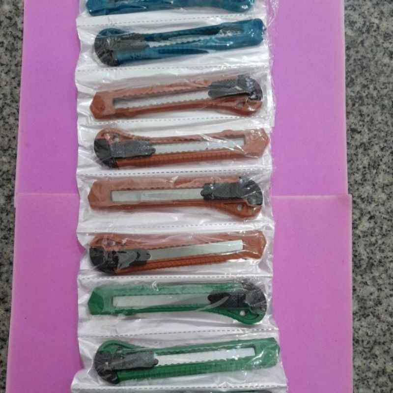 Jual pisau cutter biasa 1 renteng isi 12 psc | Shopee Indonesia