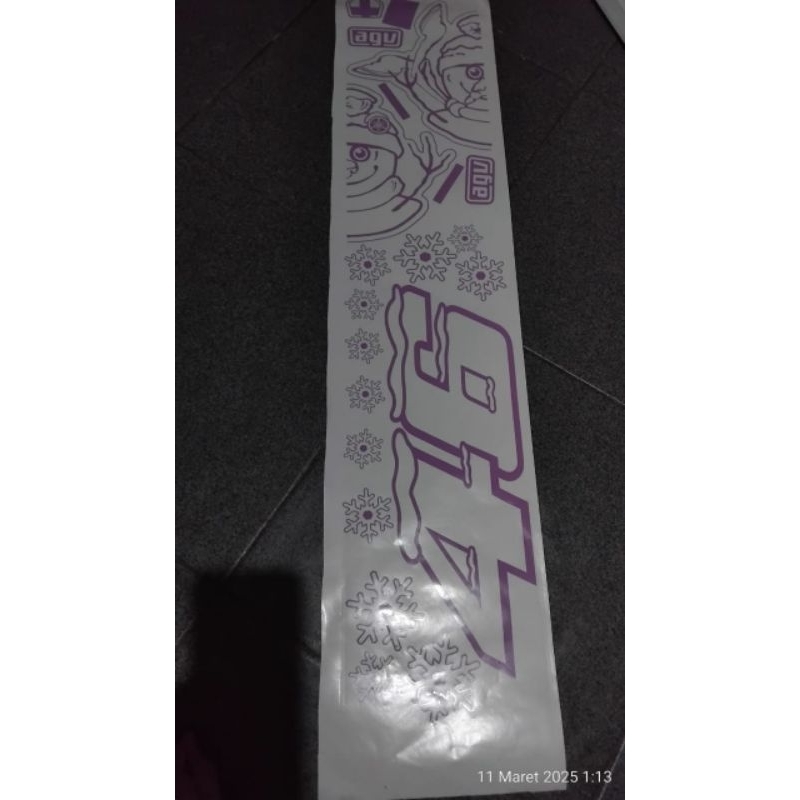 Jual mall sticker repaint helm ala Valentino Rossi Snowman Winter Test ...
