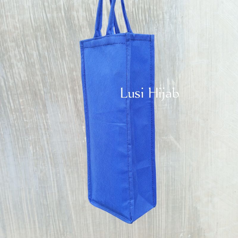 Jual Tas Botol 1,5 Liter Spunbond Polos 75 Gsm Tumbler Bag Tas Jinjing ...