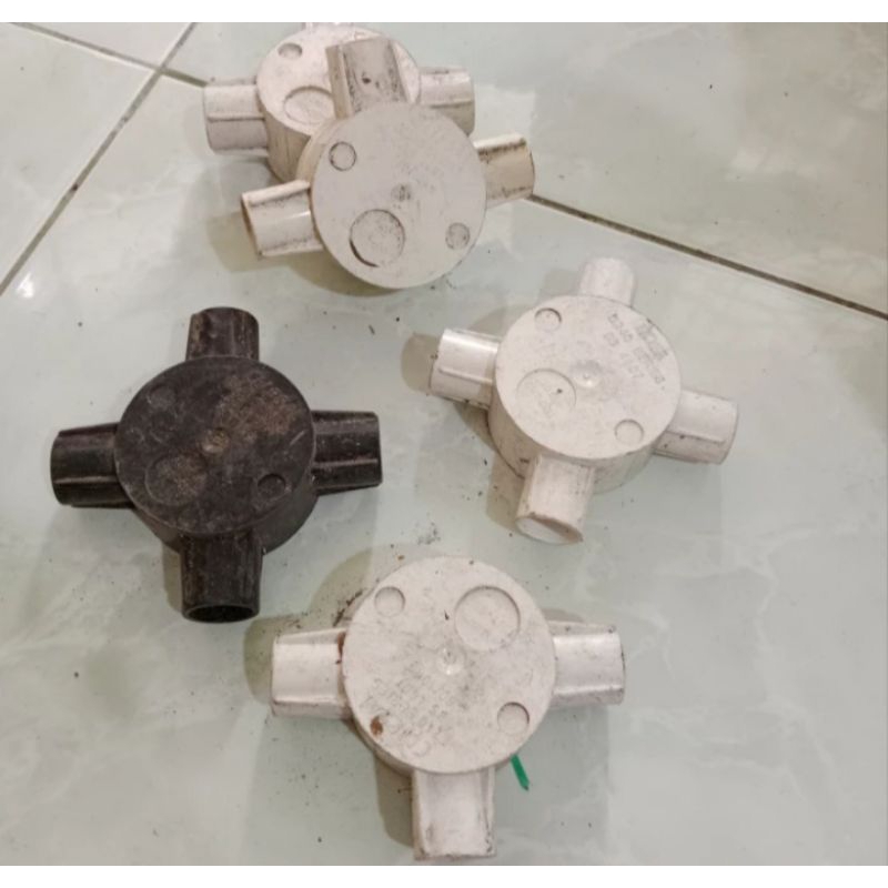 Jual T DUS listrik second, T-Dus conduit boss dan clipsal | Shopee ...
