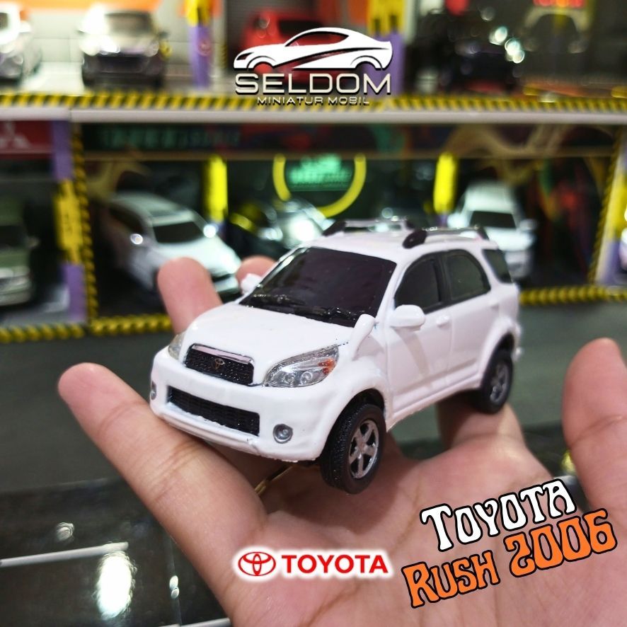 Jual DIECAST MINIATUR TOYOTA RUSH OLD, REPLIKA TOYOTA RUSH SKALA 1:43 ...