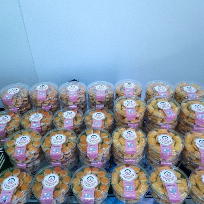 Jual Kue Lebaran khas Banyuwangi 1 paket | Shopee Indonesia